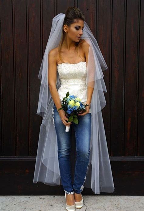 จับเอา ยีนส์ เดนิม มาใส่ในงานแต่งงาน เก๋ไก๋ใช่เล่น ใครเห็นเป็นต้องชม