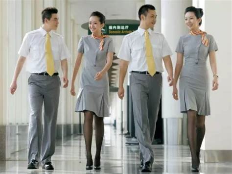 海南航空的制服，登上了巴黎高定秀？