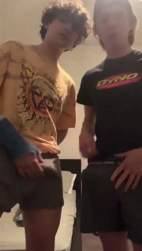 Straight Guys Comparing Dicks How Do They