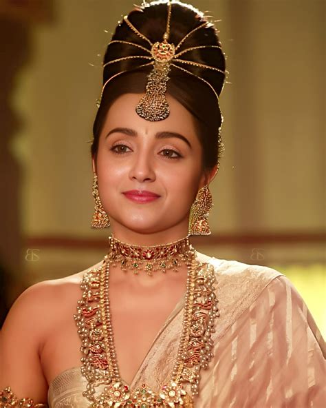 Trisha Krishnan R Indian Actresses Pics