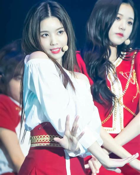 Eunbi Kwoneunbi Eunbi Izone Japanese Girl Group Japanese Women