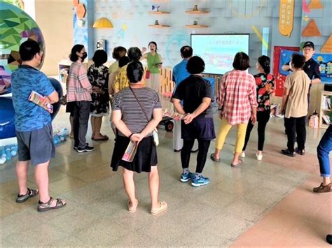全民防詐騙 興安警偕同數位巡迴服務防詐宣導