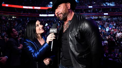 Who Is Ufc Presenter Megan Olivi And Which Famous Fighter Is She