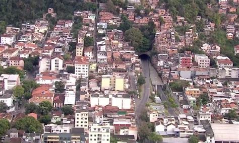 Morro Dos Macacos Em Vila Isabel Volta A Ter Intenso Tiroteio Rio