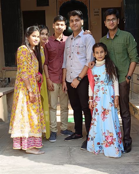 Deepak S Jadiwal Deepakjadiwal • Instagram Photos And Videos