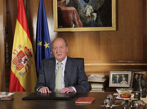 Abdica El Rey De España La República Ec