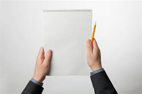 비즈니스 A4 종이 메모장 사업가 손에 문서의 빈 흰색 페이지 공란에 대한 스톡 사진 및 기타 이미지 공란 교육 깨끗한