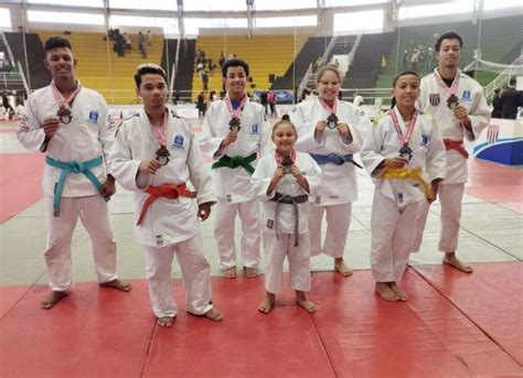 Judocas De Jandira Conquistam Sete Vagas Para A Final Do Campeonato