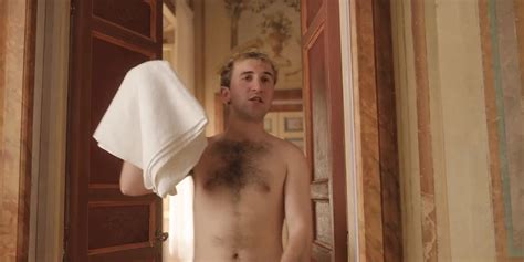 ACCIDENTALLY FLASHES GROUP OF PEOPLE ThisVid Com