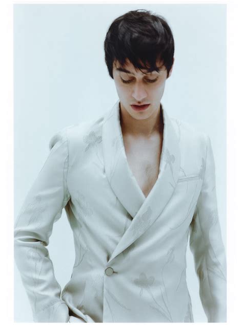 Entrevista Al Actor George Steane Sobre La Sombra De La Tierra