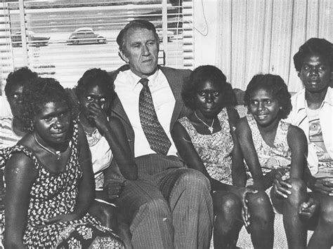 Former Prime Minister Malcolm Fraser Dies At 84 Au