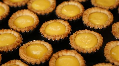 Warm Dan Tat Cant Eat Just One Egg Tart Of Hong Kong
