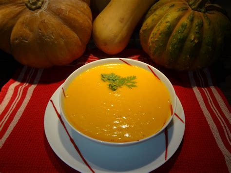 Velouté de Potimarron et butternut La Croisée Des Aums