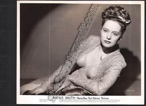 15613 Alexis Smith 1945 8 X 10 Vintage Photo 47467927