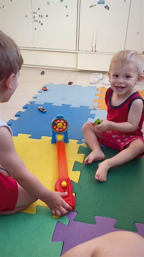 Pequenos Momentos De Alegria 💙💚 Filhos Maedemenino Brincadeira
