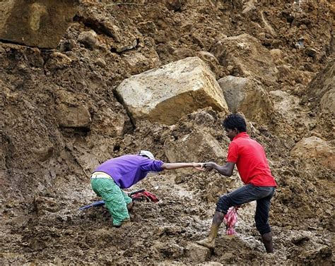 Sri Lanka Landslide Hopes Fade Of Finding Survivors India
