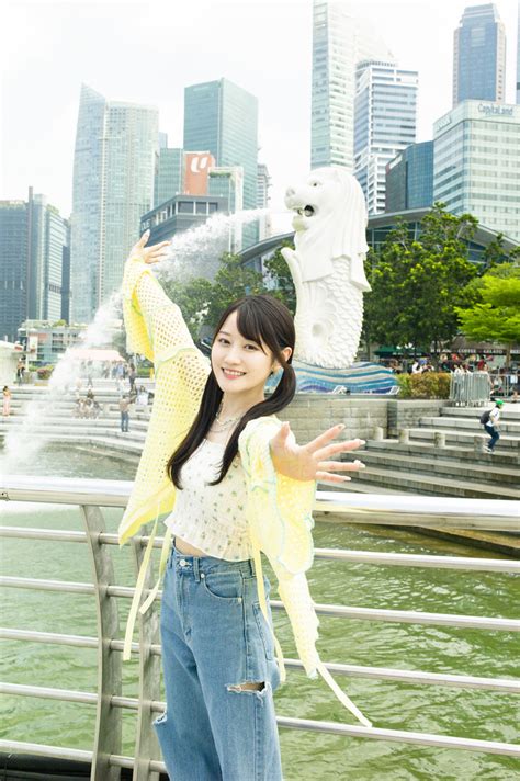 📸 画像：小倉唯写真集『ゆいたび』（c細居幸次郎／講談社）｜小倉唯、“ひとり旅”をテーマにシンガポールで撮影を行なった写真集発売決定