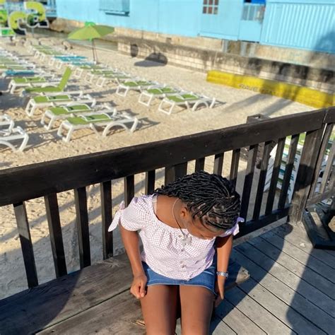 𝒜𝐿𝐼𝐸𝒜 theyadore liea on Threads