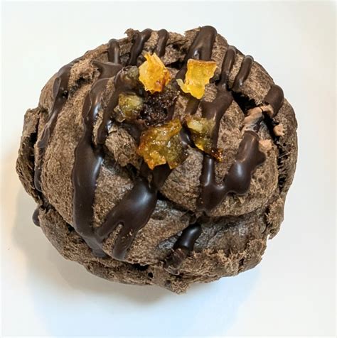 【高評価】「今月限定🍫🍊𓈒𓏸 ほんのりビターなショコ ビアードパパ ショコラオランジュシュー」のクチコミ・評価 はるなつひさん