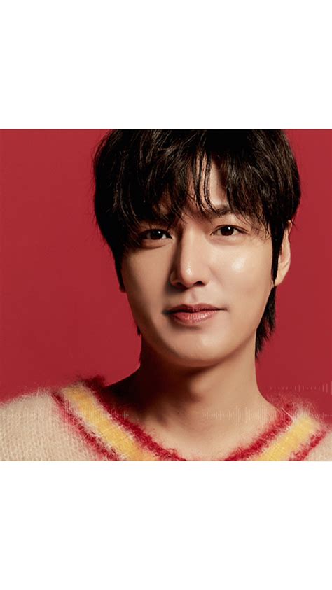 Mym엔터테인먼트 이민호 에스콰이어 10월호 커버를 장식한 이민호 배우 이민호 배우의 시크한 눈맞춤과 시선을 사로잡는 아우라까지 완벽🤍 더 많은 화보와 솔직