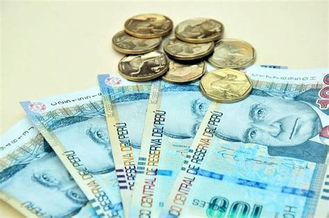Prevén crecimiento de la economía peruana de 2 6 para 2024
