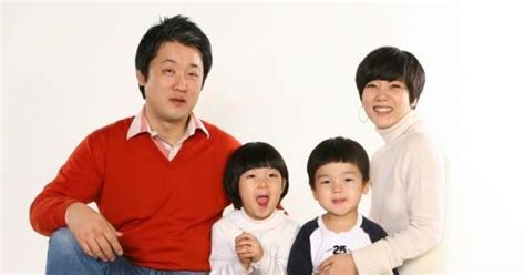 지승현 아나운서 9시 뉴스 포기했지만 행복해 가족사진 공개