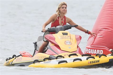 Kelly Rohrbach On Baywatch Set 05 Gotceleb