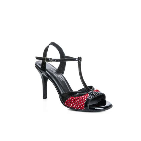 Mehmet Şen Linkedin‘de Ayakkabı Fotoğrafları Shoes