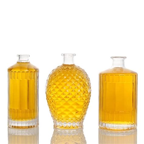 China Customized Shape 750ml 500ml Round Whisky Whiskey Gin Liquor