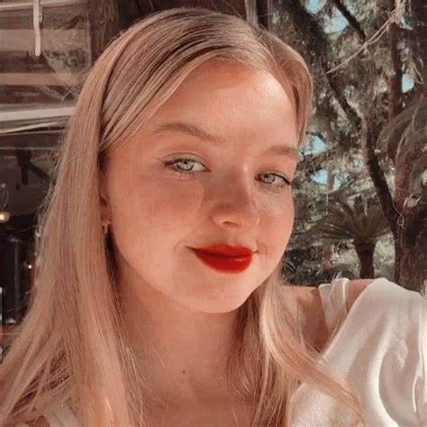 Joalin Loukamaa Icons