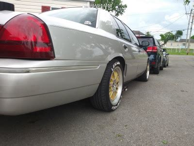 2004 Mercury Grand Marquis With 18x9 5 40 Str 520 And 245 45r18 Lexani