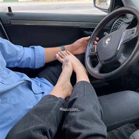 Legs In Cars ‎ دوتا عکس زیبا ببینید از میس مرجان عزیز و نازنین 😍😍
