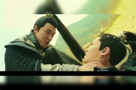原来相爱的人心是连着的，打在你身，痛在我心人心我心