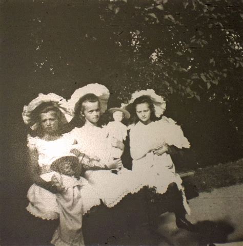 Grand Duchesses Maria Nikolaevna Olga Nikolaevna E Tatiana Nikolaevna
