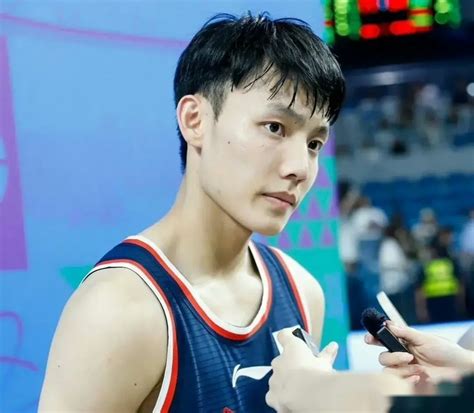 难以置信！曝徐杰做了4件 愚蠢”事，或影响中国男篮世界杯晋级pp视频体育频道