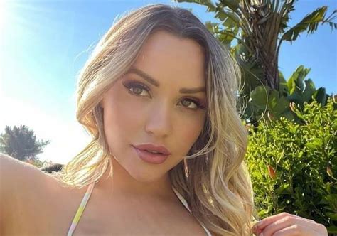 Mia Malkova Fan Club
