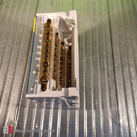 Legrand 048 86 Monobloc Modular Distribution Block