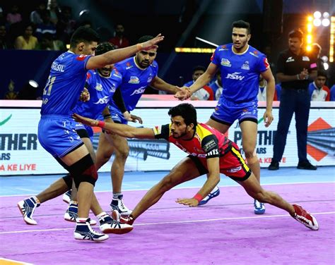 Pkl 9 Neeraj Narwal Stars In Bengaluru Bulls Hard Fought Win Over