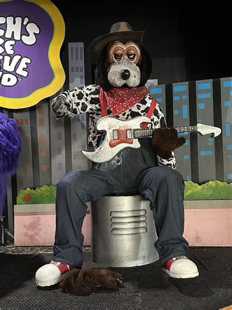 Current State Of The Chuck E Cheese Band In Tallahassee Florida As Of