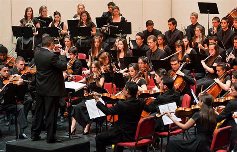 Concierto en Plaza Independencia con 500 músicos de Orquestas Infantiles y Juveniles