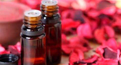 Масло розового дерева: 3 проверенных продукта