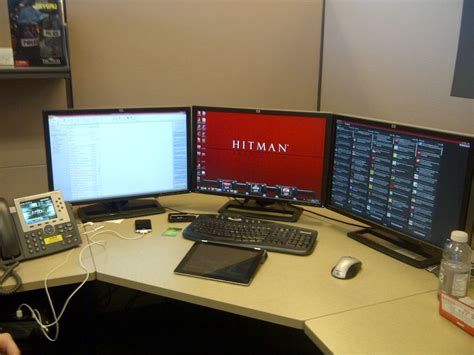 Photo Tour Of The Eyefinity Setups Team Radeon Uses At Work — Icrontic