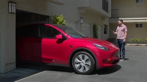 tesla model x owner finds out summon doesn t always stop the car after