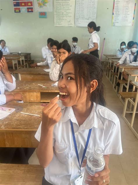 វិទ្យាល័យ ស្វាយចេក Added A New Photo វិទ្យាល័យ ស្វាយចេក