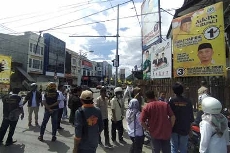 Bawaslu Kota Gorontalo Mulai Turun Lakukan Penertiban Baliho Caleg
