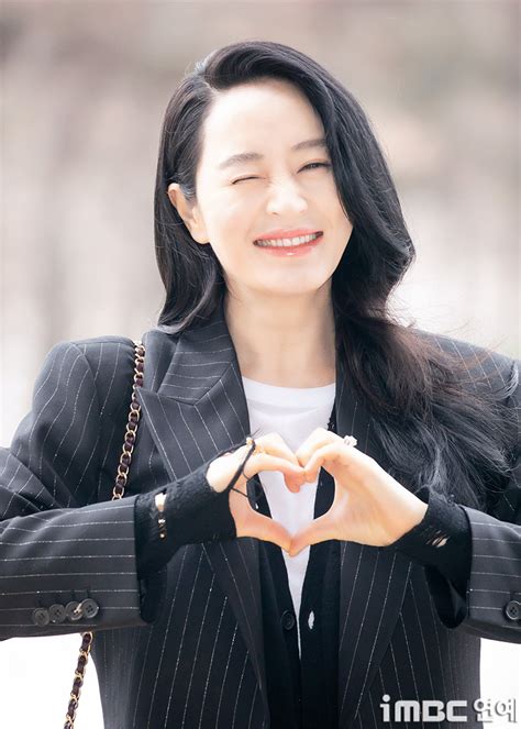 움짤 김혜수 매너기품 갓혜수인 이유