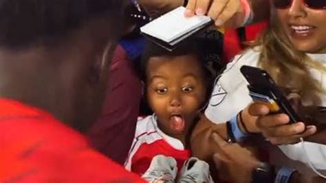 Heartwarming Moment Young Arsenal Fan Is Left In Shock After Bukayo