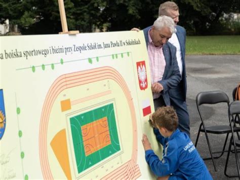 Pierwszy przetarg na budowę boiska w Sokolnikach unieważniony