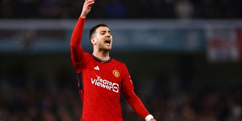 Perfect For Dalot Man Utd Eyeing “one Of The Best Defenders In The World”
