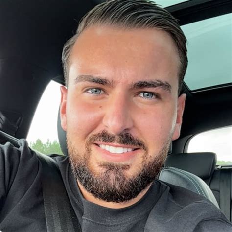 Tom Tommignon • Threads Say More